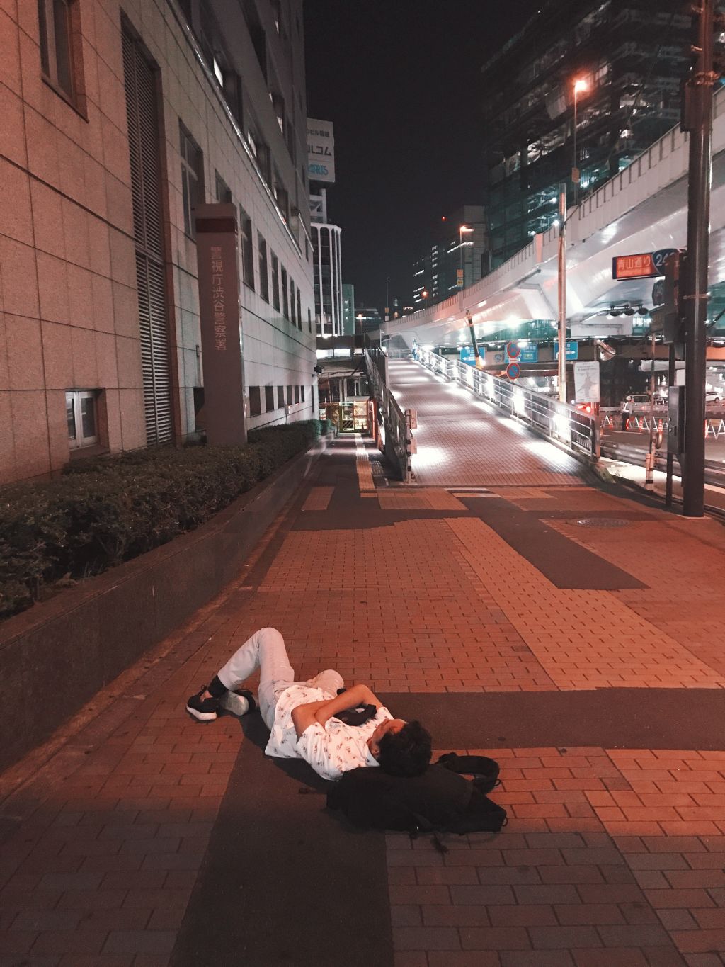 Inemuri, napping in public, only in Japan. | Softa.nu